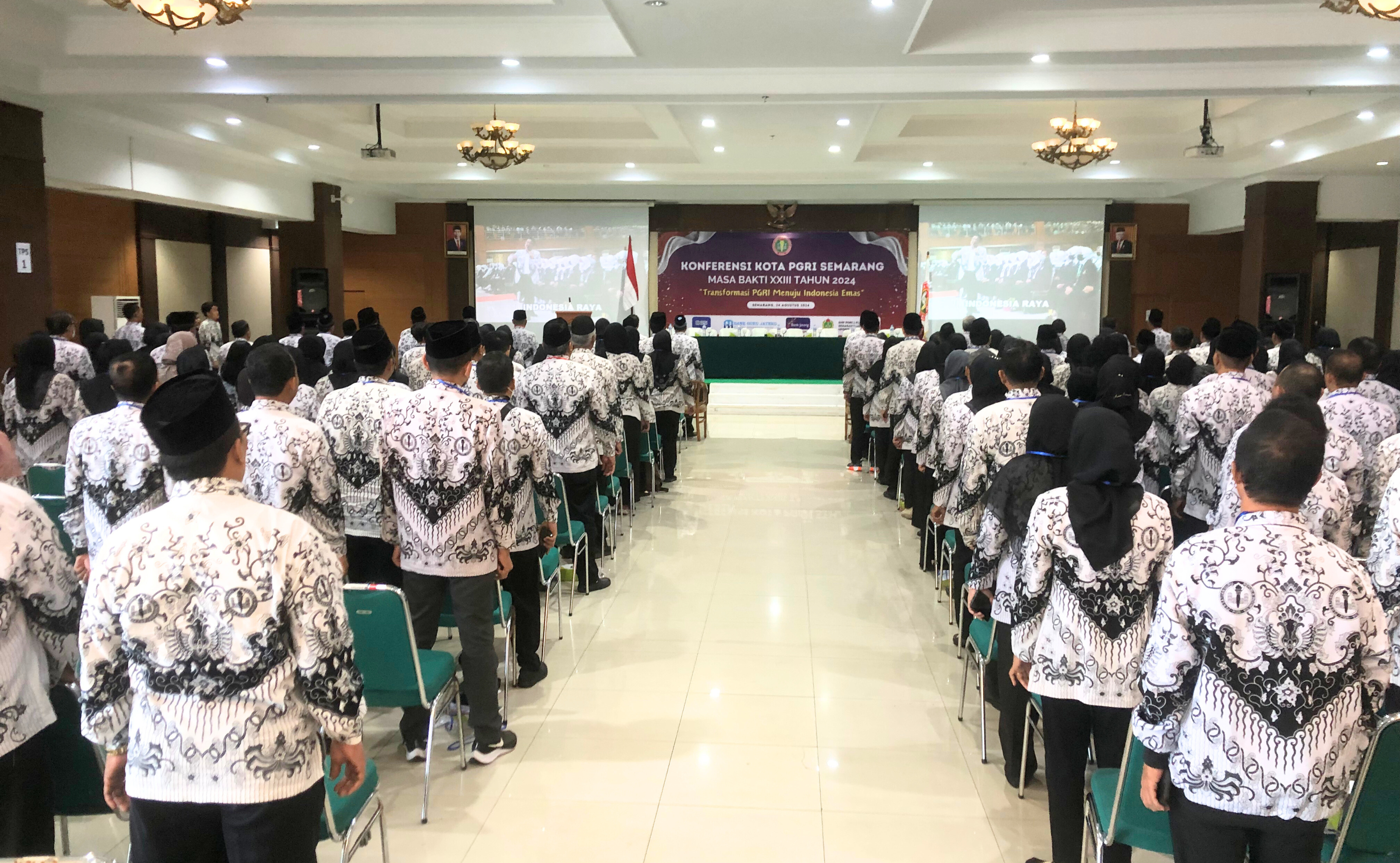 Konferensi Kota PGRI Semarang Masa Bakti XXIII Tahun 2024 bertema tema ...